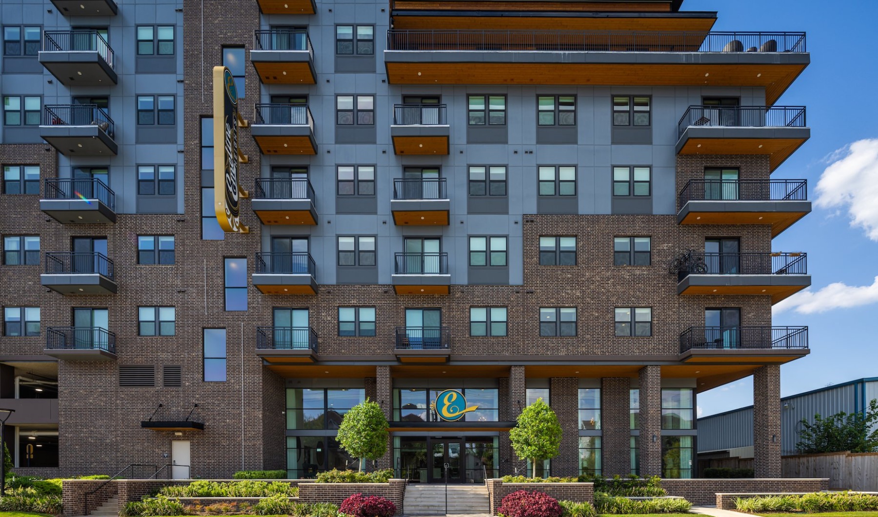 Emeline Heights | Studio, 1, & 2-Bedroom Apartments Houston Heights